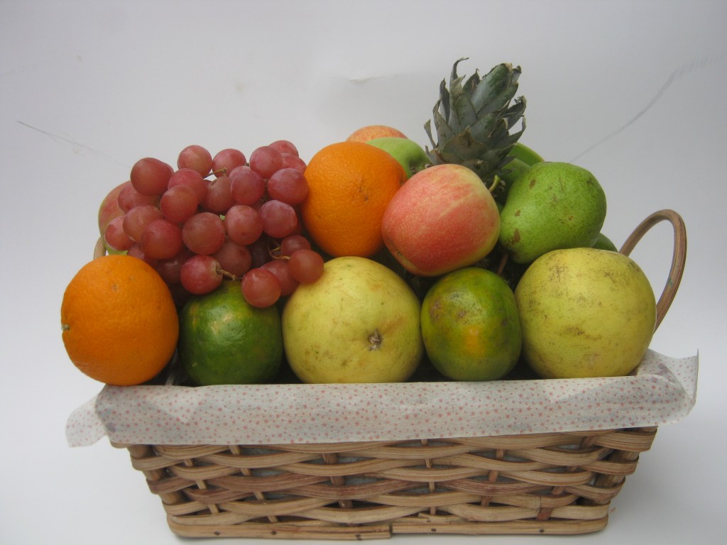 Premium Fruit Basket- Lush | flowerandballooncompany.com